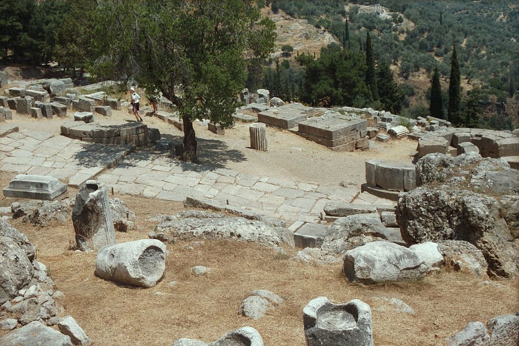 Delphi Greece Travel Guide - A Vagabond Life